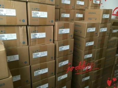 중국 야스카와 SGMGH-20ACB61 AC 서보 모터 16.7A 2KW 1500RPM 200V 새 제품 판매용