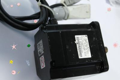China Yaskawa SGML-04AFJ12 AC-SERVOMOTOR 2.6A 400W 3000RPM 200V NIEUW Te koop