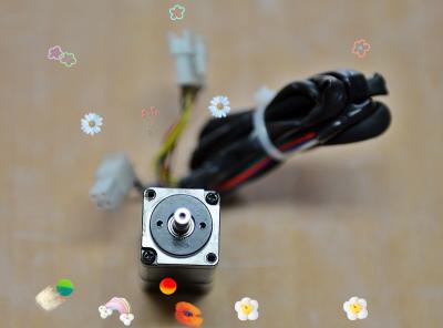 China Yaskawa SGMM-A2C312 AC SERVOMOTOR 2A 20W 3000RPM 24V NIEUW Te koop