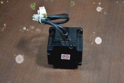 중국 야스카와 SGMP-02A312 AC 서보 모터 2A 200W 3000RPM 200V 새 제품 판매용