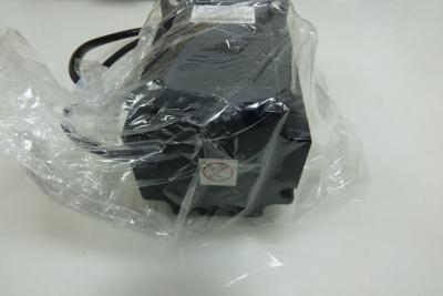 中国 Yaskawa SGMP-04A3H32 ACサーボ モーター2.6A 400W 3000RPM 200V新しい 販売のため