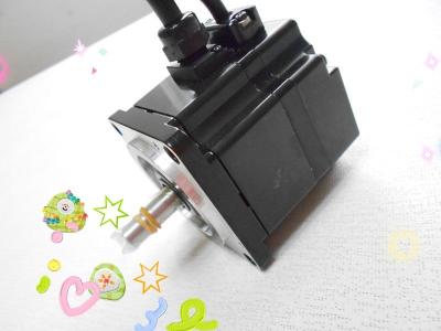 Chine Yaskawa SGMPH-01AAA41 AC SERVO MOTEUR 100W 3000RPM 200V 0.89A NEUF à vendre