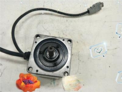 중국 야스카와 SGMPH-01AAAJ361 AC 서보 모터 100W 3000RPM 200V 0.89A 새 제품 판매용