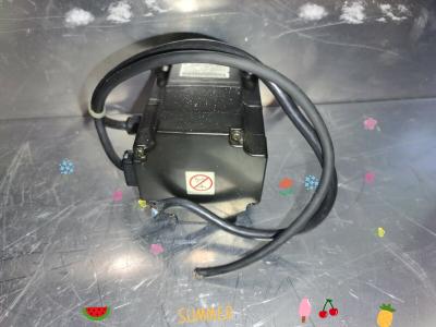Chine Yaskawa SGMPH-02A1A2C AC SERVO MOTEUR 200W 3000RPM 200V 2.2A NOUVEAU à vendre