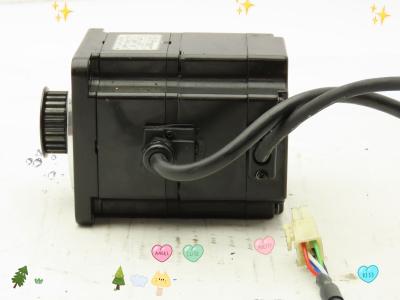 중국 야스카와 SGMPH-02A1A4C AC 서보 모터 200W 3000RPM 200V 2A 새 제품 판매용