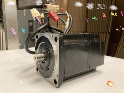 중국 야스카와 SGMPH-04A1A4B AC 서보 모터 400W 3000RPM 200V 2.6A 새 제품 판매용