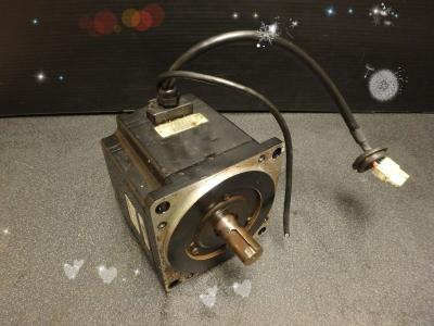 중국 야스카와 SGMPH-15A1A4C AC 서보 모터 1.5KW 3000RPM 200V 7.5A 새 제품 판매용