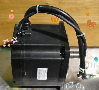 중국 야스카와 SGMPH-15AAA21 AC 서보 모터 1.5KW 3000RPM 200V 7.5A 새 제품 판매용