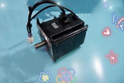 중국 야스카와 SGMPH-15AAA4B AC 서보 모터 1.5KW 3000RPM 200V 7.5A 새 제품 판매용