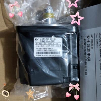 중국 야스카와 SGMPS-04ACA21 AC 서보 모터 400W 3000RPM 200V 2.6A 새 제품 판매용