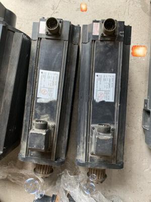 중국 야스카와 USAMED-09B220E AC 서보 모터 0.9KW 1000RPM 200V 7.6A 새 제품 판매용