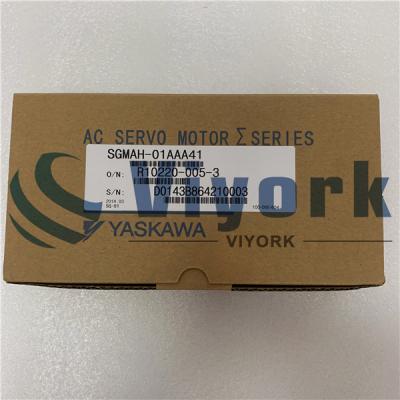 Cina Servomotore SGMAH-01AAA41 di CA di 3000RPM 0.91A 0.13HP in vendita