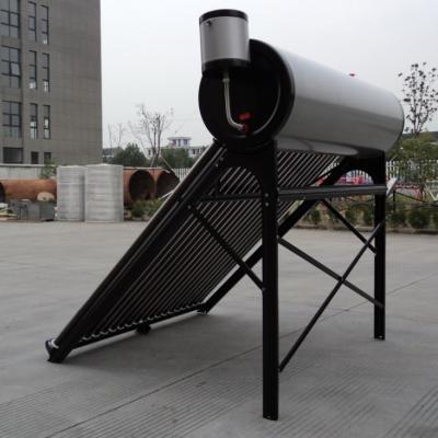 China 72 horas Conservação de calor Tecnologia não-soldada aquecedor de água solar para pedido personalizado à venda