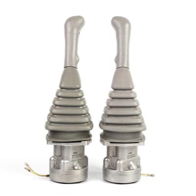 Cina Joystick dell'escavatore idraulico coreano con interruttore singolo Joystick sinistro destro Maniglia Poli Valve in vendita