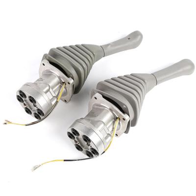 Cina Joystick dell'escavatore idraulico coreano con interruttore singolo Joystick sinistro destro Maniglia Poli Valve in vendita