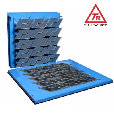 China Galvanized Hollow Block Moulds Pressure Resistant Hollow Brick Mold Multi Functionality for sale
