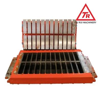 China Customizing Concrete Block Moulds 12 Cavities Thermal And Acoustic Insulation for sale