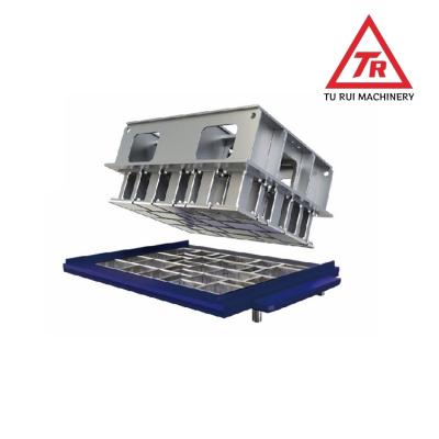 China HRC33 Interlocking Concrete Molds Solid Block Mould 254mm Length For Coastal And Erosion Control for sale