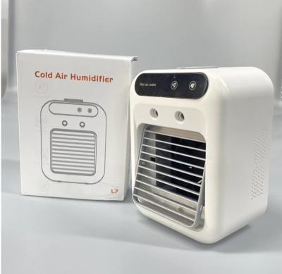 China Net Weight 700g Portable Table Air Cooling Fan with Humidifier and USB 5V Power Supply for sale