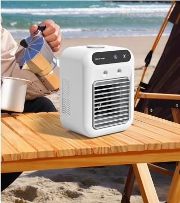 China Net Weight 700g Portable Table Air Cooling Fan with Humidifier and USB 5V Power Supply for sale