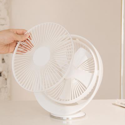 China 360 Degree Rotatable USB Charging Desktop Fashion Cooling Table Fan with 5 Rotary Vanes for sale