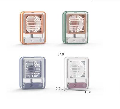 Cina Mini ventilatore di luce notturna USB di ricarica ventilatore di raffreddamento dell'aria con funzione di spruzzo e peso 420g in vendita