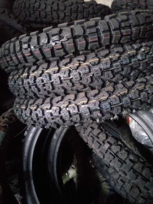 Cina La motocicletta a 18 pollici dell'OEM gomma il motociclo di gomma solido stanca 410-18 in vendita