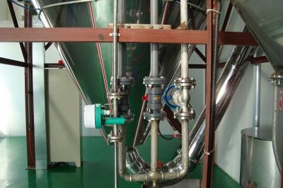 Cina Essiccatore a spruzzo centrifugo ad alta velocità GPL 5 in polvere di allumina per estratto medico dell'industria alimentare in vendita