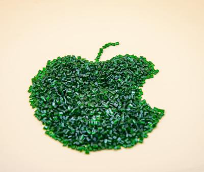 China Polyethylenterephthalat Kunststoffrohstoff für Flaschen PET-Harz zur Herstellung von Flaschen zu verkaufen