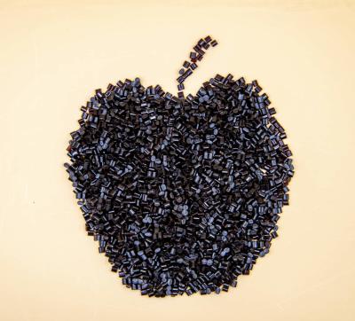 China Pellets de plástico reforçados com fibra de vidro com 30% de polietileno tereftalato RPET certificado GRS à venda