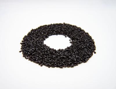 China IV0.80 Chips de PET reciclados Pellet de moldagem por sopro certificado GRS à venda