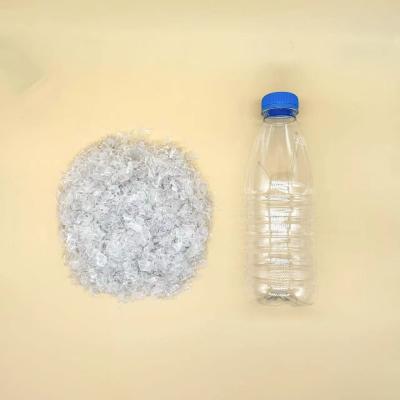 Cina Lavatura a freddo personalizzata 100% colore bianco chiaro RPET bottiglia Fiocchi di plastica in vendita