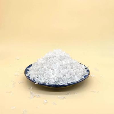 China Kalt und heiß gewaschen RPET Flakes Scraps Plastik Klar Grün Weiß Blau zur Flaschenherstellung zu verkaufen