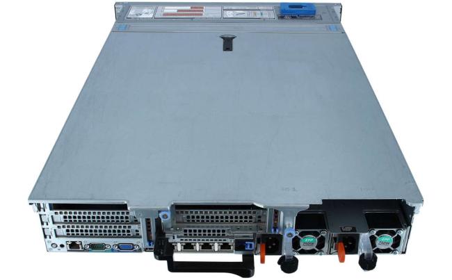 R740XD Server storage bays showing drive configuration