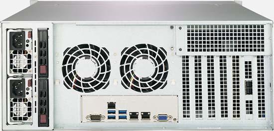 Supermicro SSG-6049P-E1CR24H drive bays