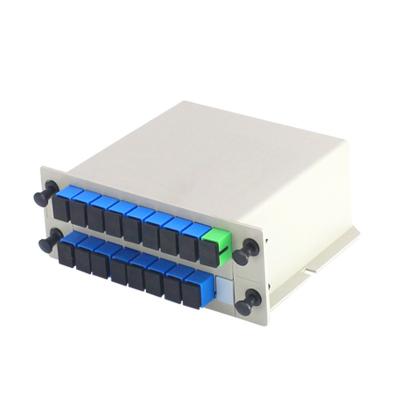 Cina La cassetta a fibra ottica a forma di scatola dell'ABS del separatore dello SpA dello Sc L'APC UPC del separatore di FTTH 1x16 LGX inserisce il tipo il singolo modo del separatore in vendita