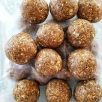 China Small Dates Ball Maker Machine 40-60 pcs/min 10-250g Protein Energy Ball Extruder for sale
