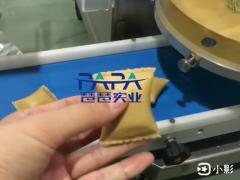 A batata Wada encheu a máquina Encrusting 99pcs/Min Stainless Steel 304 do alimento