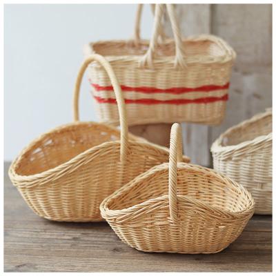 China Multi-Colored Handmade Mini Handle Flower Basket Wicker Outdoor Food Basket for sale