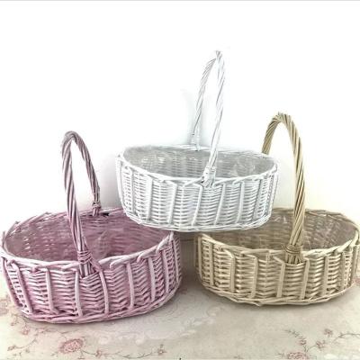 China Handmade Rattan Wicker Woven Artificial Decorative Baskets for Wedding for Gift for sale