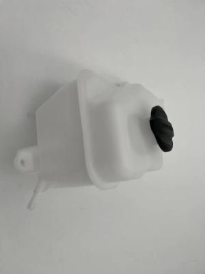中国 VERNA RV ハッチバック エンジン ラジエーター 冷却液容器 溢れ流水タンク OE NO. 254302T000 販売のため