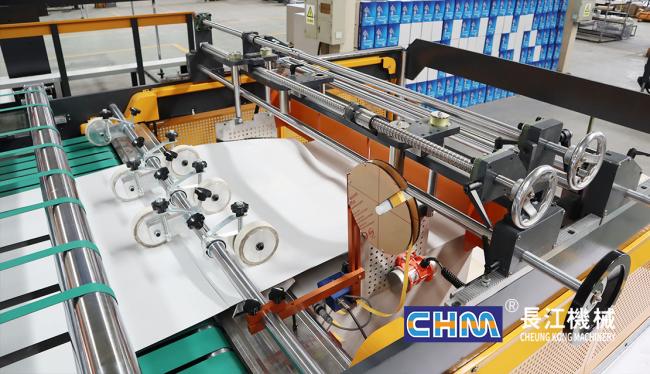 Auto counting and label inserting device