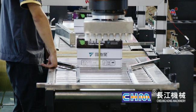 A4 paper packaging process in action