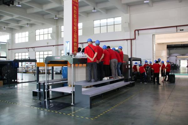 Quality Single Rotary Knife Paper Sheeting Machine 6000mm Foil Paper Cutting Machine for sale