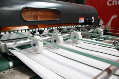 China Automatic 40gsm  Paper Roll Sheeter Machine  Printing Packaging A4 Sheet Cutting Machine for sale