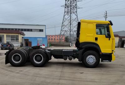 China 450 pk 600 L brandstoftank Links Euro 2 Semi-trailer 6X4 Zware vrachtwagen Traktorkop Dieselbrandstof Automatische handgeschakelde transmissie Te koop