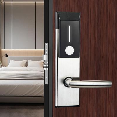 Cina Computer Card Hotel Door Lock Smart Electronic Induction Lock Wooden Door Magnetic Card Lock in vendita