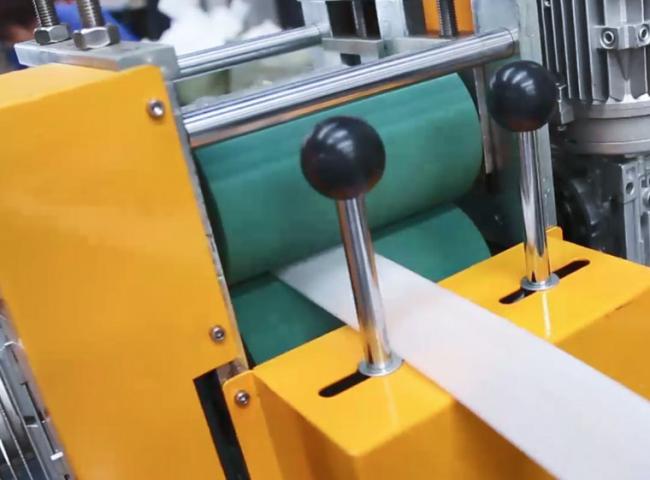 Plastic Net Making Machine Fully Automatic EPE Foam LDPE Customized 17-22KG/H AC Motor Single-screw 50kw