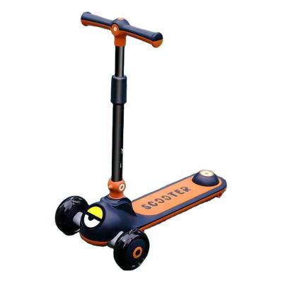 Cina Un pulsante pieghevole sedile di pelle morbida 3 ruote di guida su scooter auto per bambini e durevole in vendita
