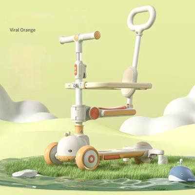 Cina G.W/N.W 23KG/21KG Push Handle Sedia pieghevole Ride On Car Scooter con illuminazione musicale in vendita